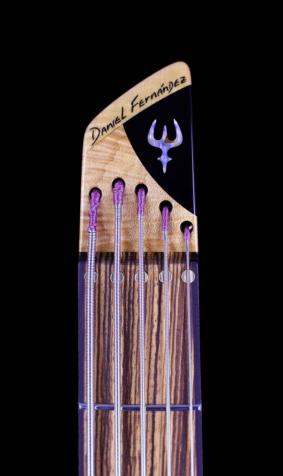 5-string basses by Daniel Fernández LUTHIER - Headless Bass