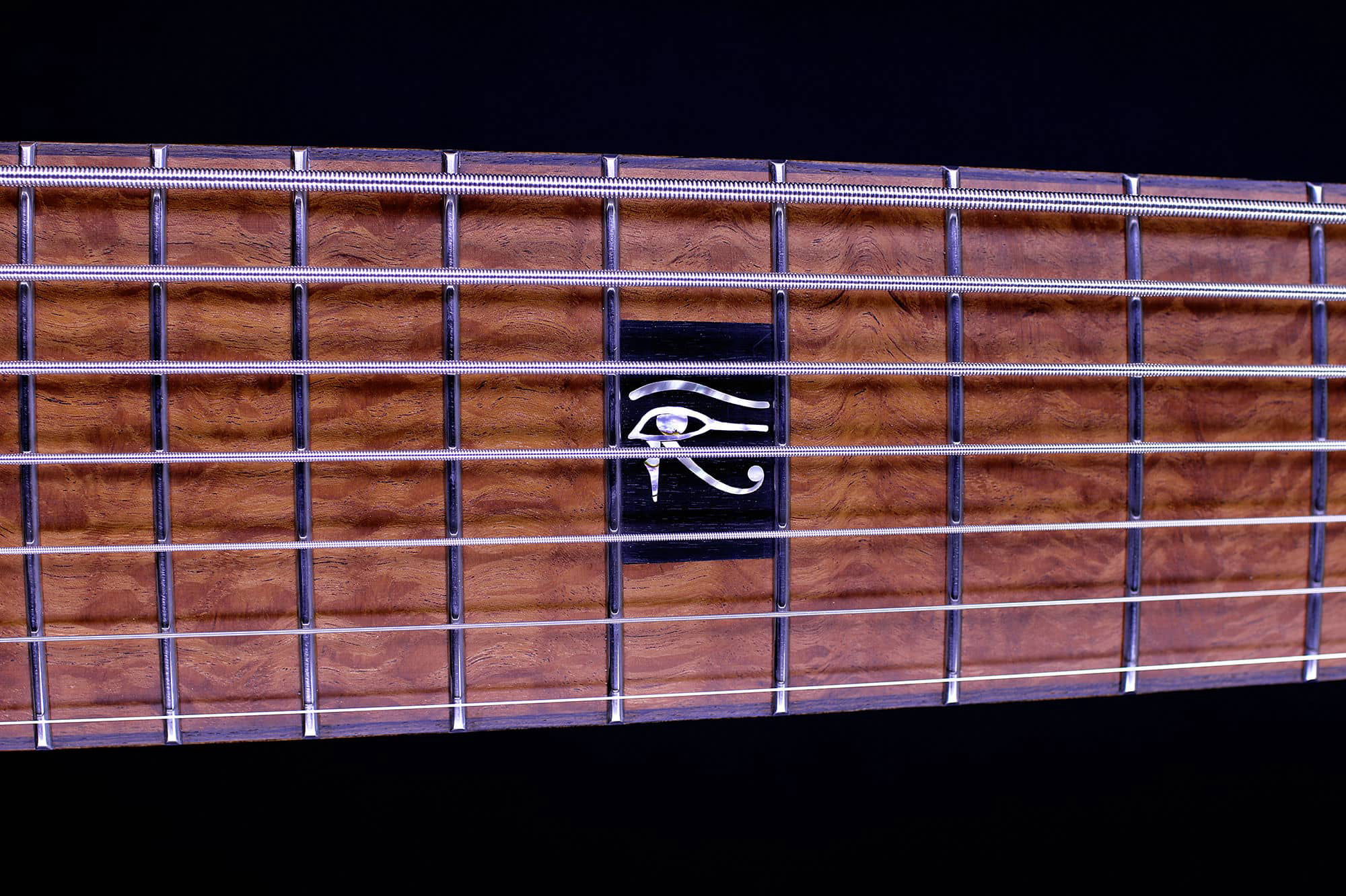 7-string basses by Daniel Fernández LUTHIER - Headless Bass