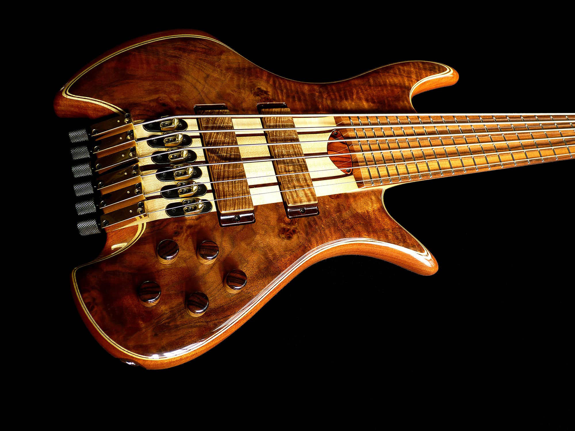 6-string basses by Daniel Fernández LUTHIER - Headless Basses