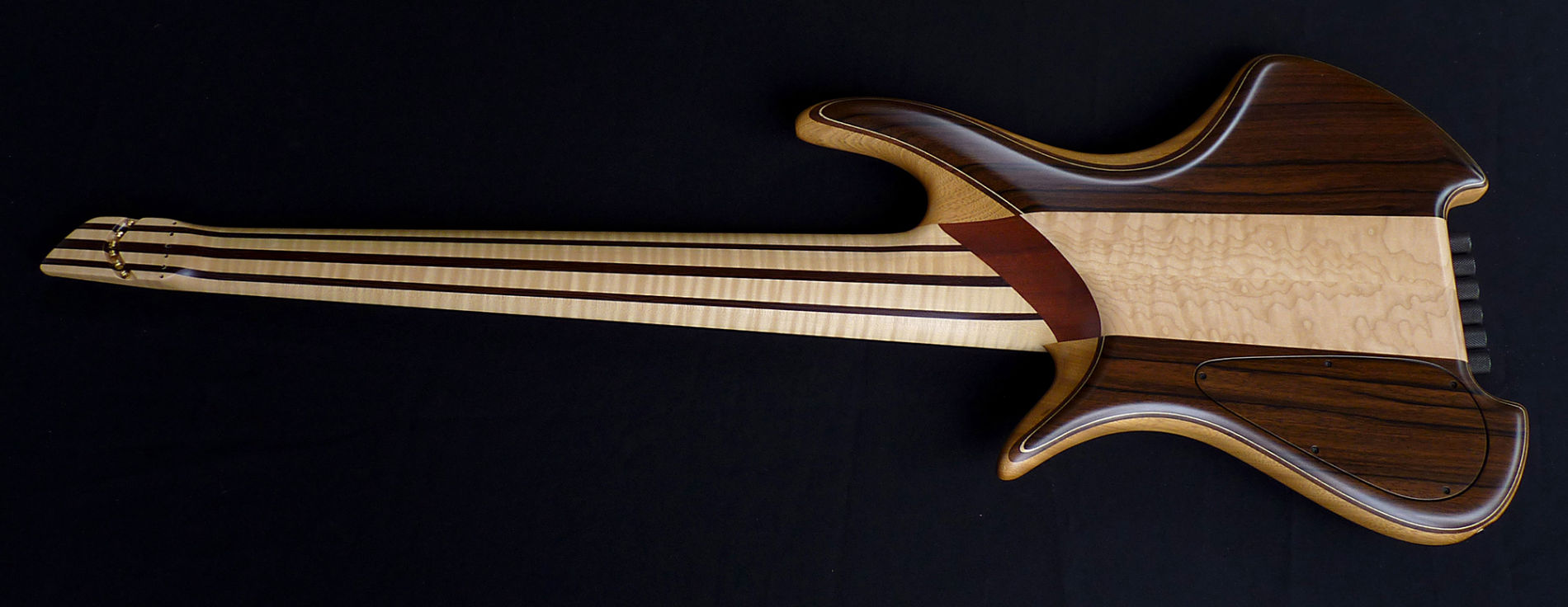 Daniel Fernández LUTHIER - Handcrafted Headless Basses